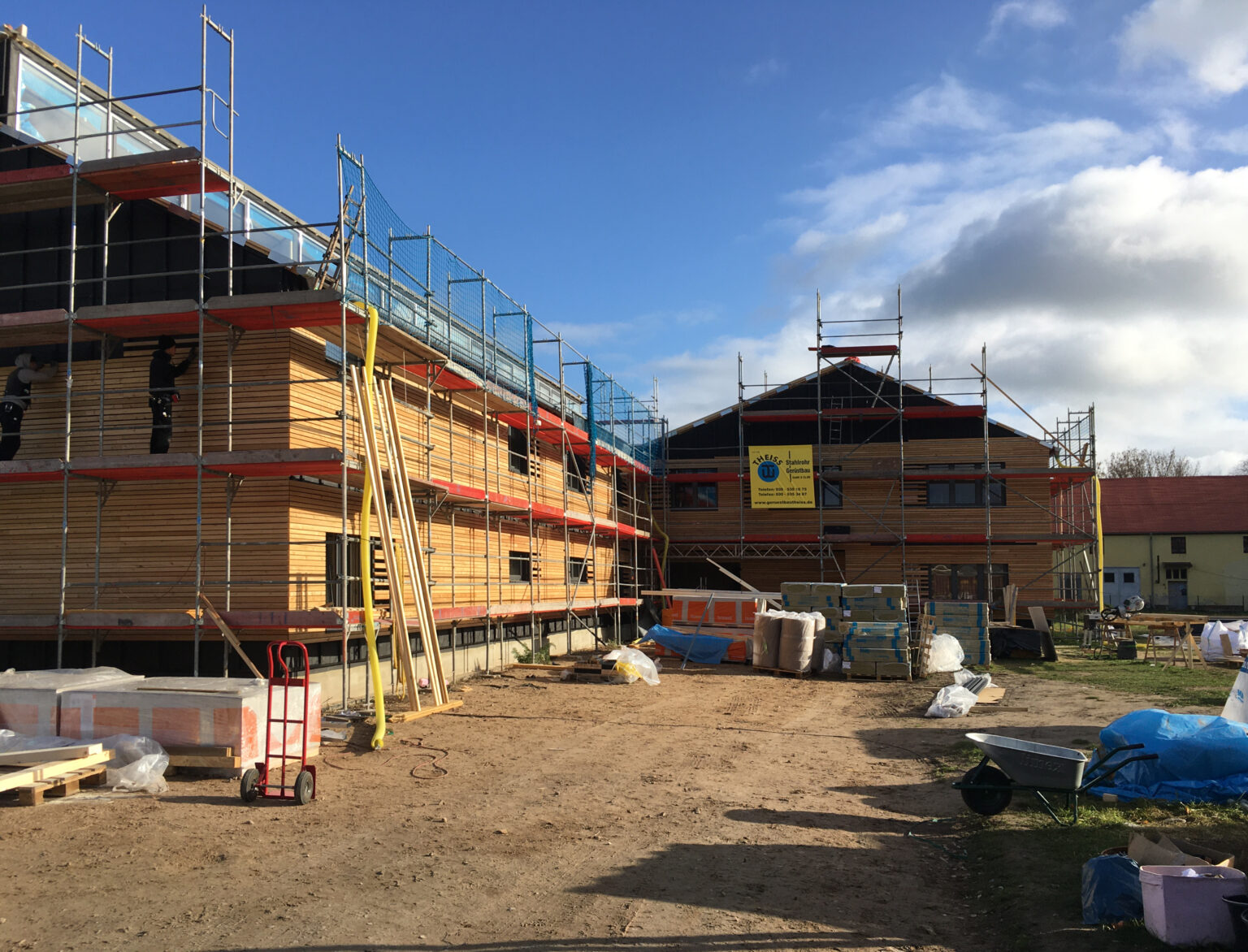 LELF | Verwaltungs- und Forschungsgebäude in reiner Holzbauweise – ZRS